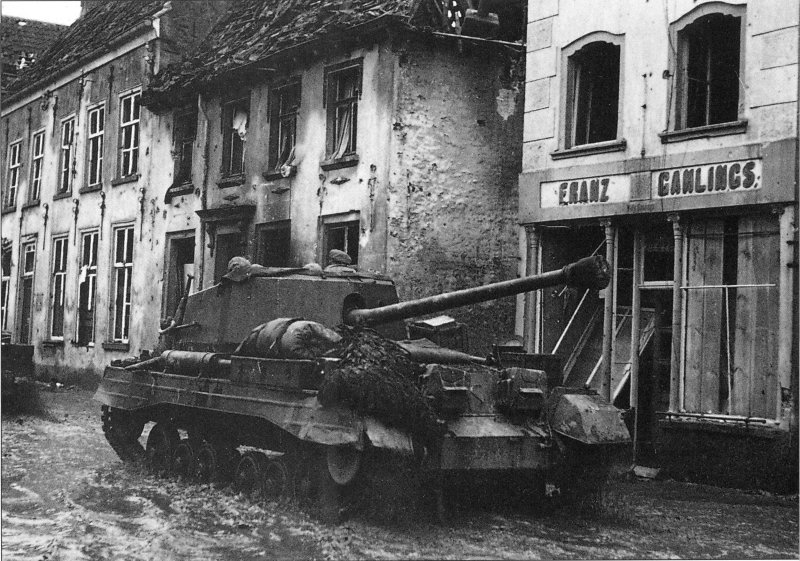 History: Archer SP 17-pdr - Warlord Games